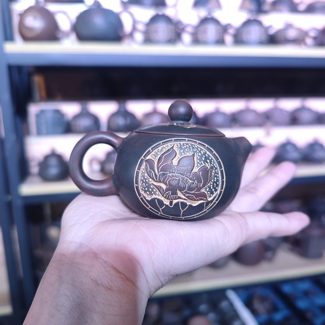 100ml Hand Carved Lotus and Fish Good Luck Nixing Pottery Teapots ...