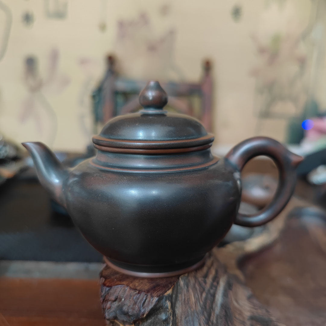 Hand Throwing Qinzhou NiXing Clay Xiaoying Tea Pots 180CC Nixing Potte ...